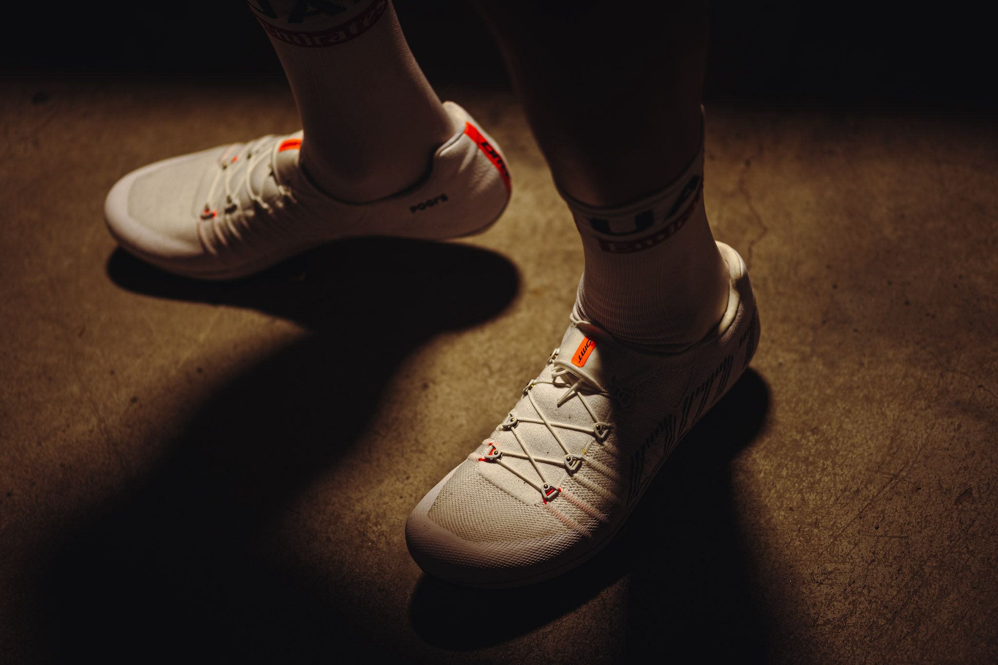 Las zapatillas de Tadej Pogačar: DMT POGI’S